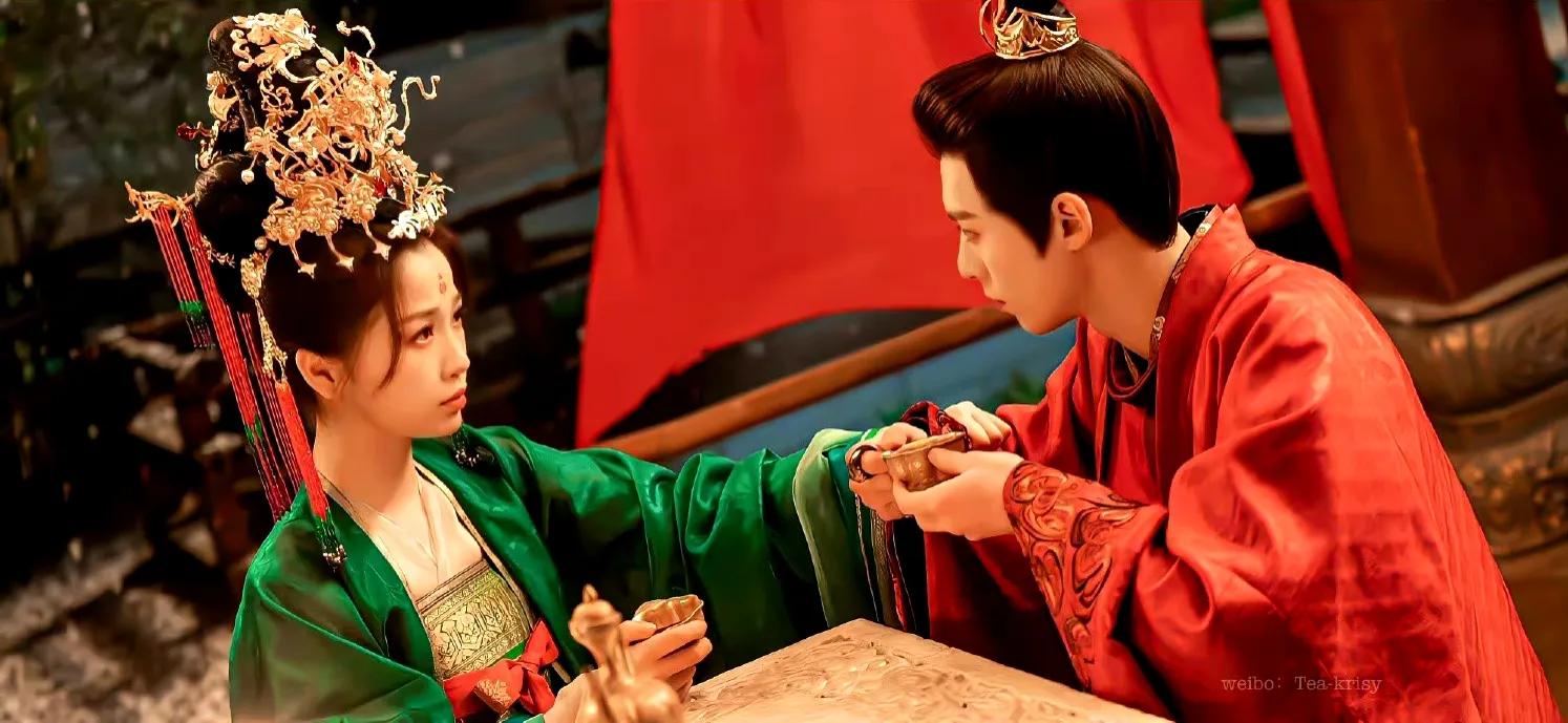 After "Cang Lan Jue" exploded, the screen couple Wang Hedi and Yu ...