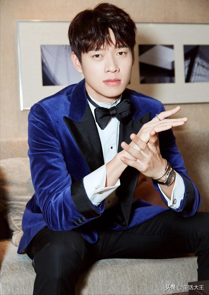 Why is 44-year-old Qin Lan infatuated with Xiao Xianrou? Maybe mature ...