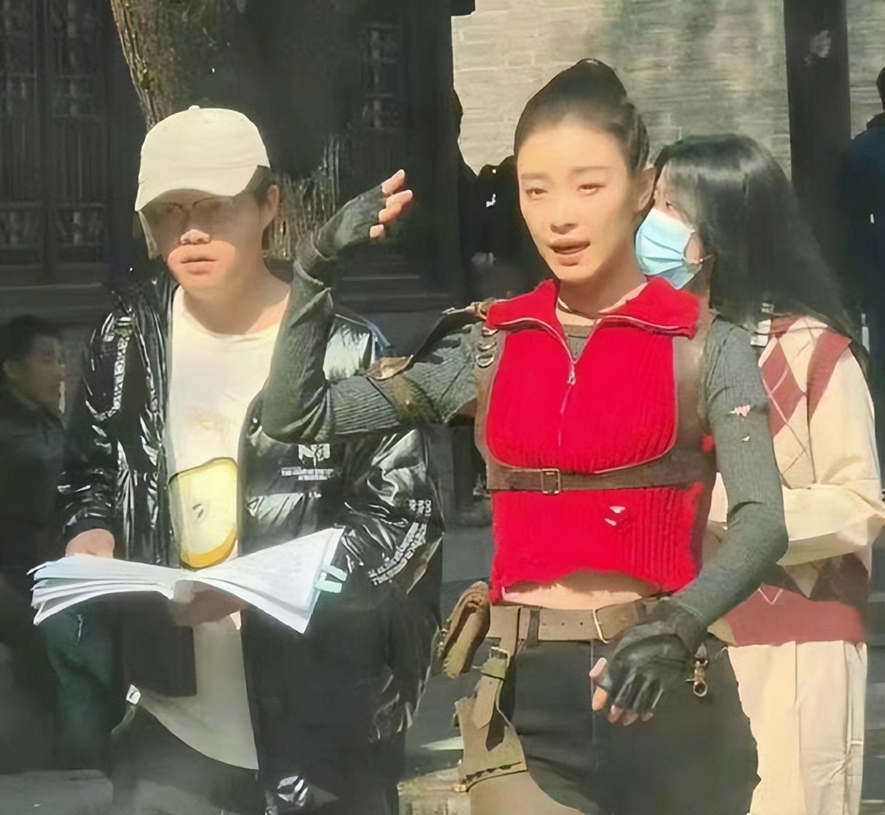 Ni Ni's new drama "Jade Gate in the West" is finished, Reuters exposure ...