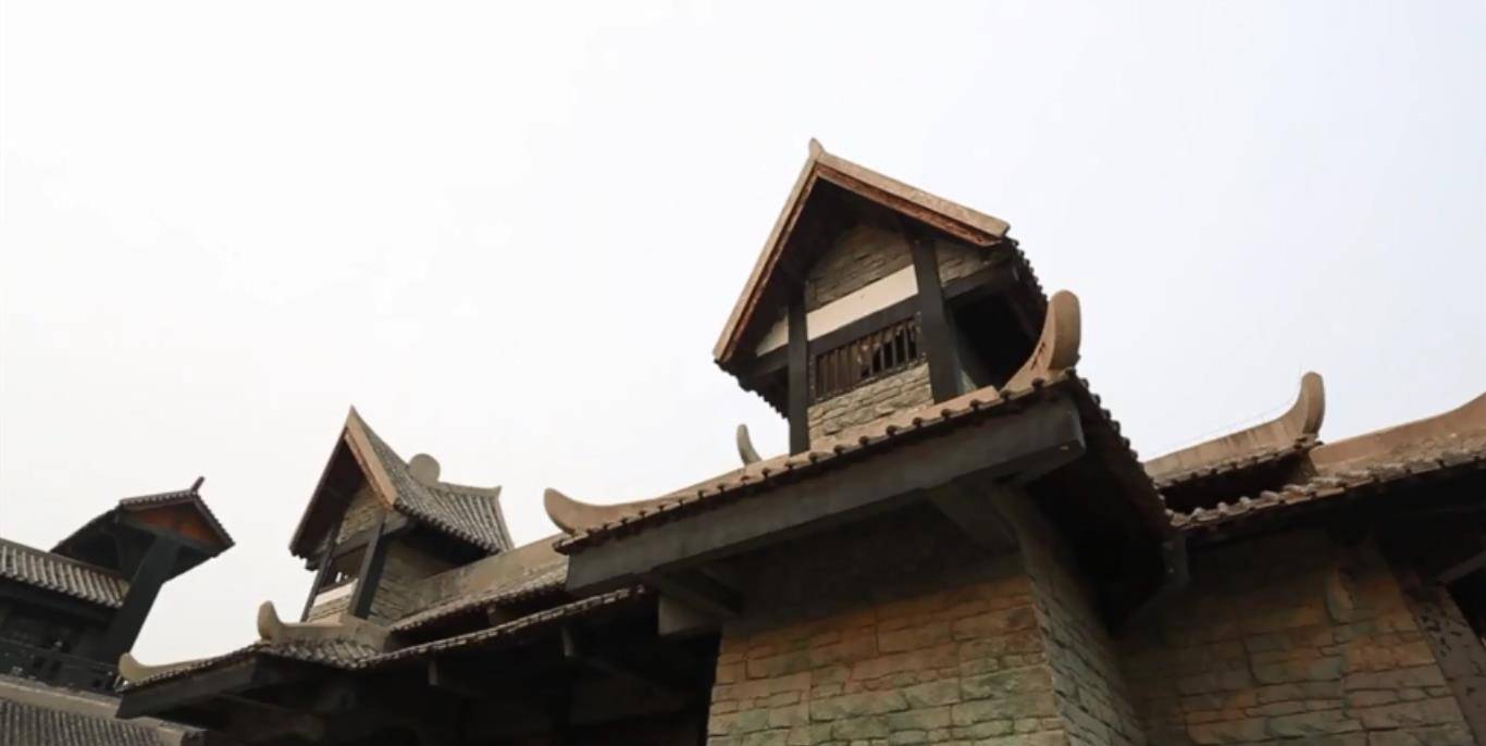 With a golden sword strategy, Murong Chui was killed in danger, Qin ...