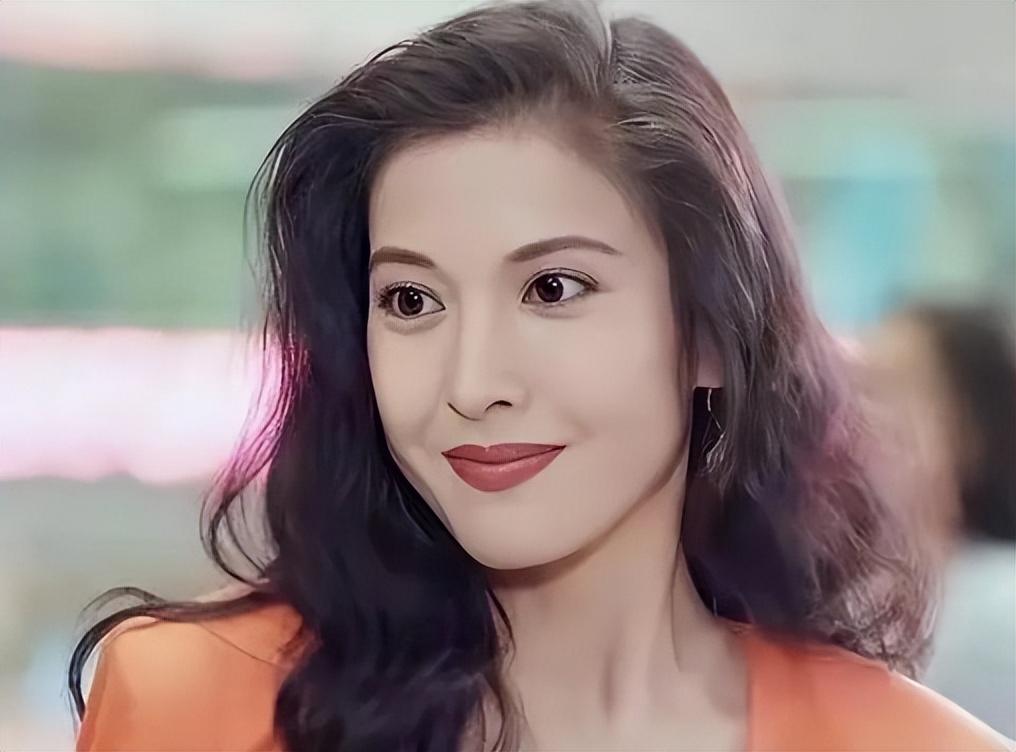 He lived with Wu Zhenyu for 8 years and fell in love with He Jiajin for 3 years, but finally ...