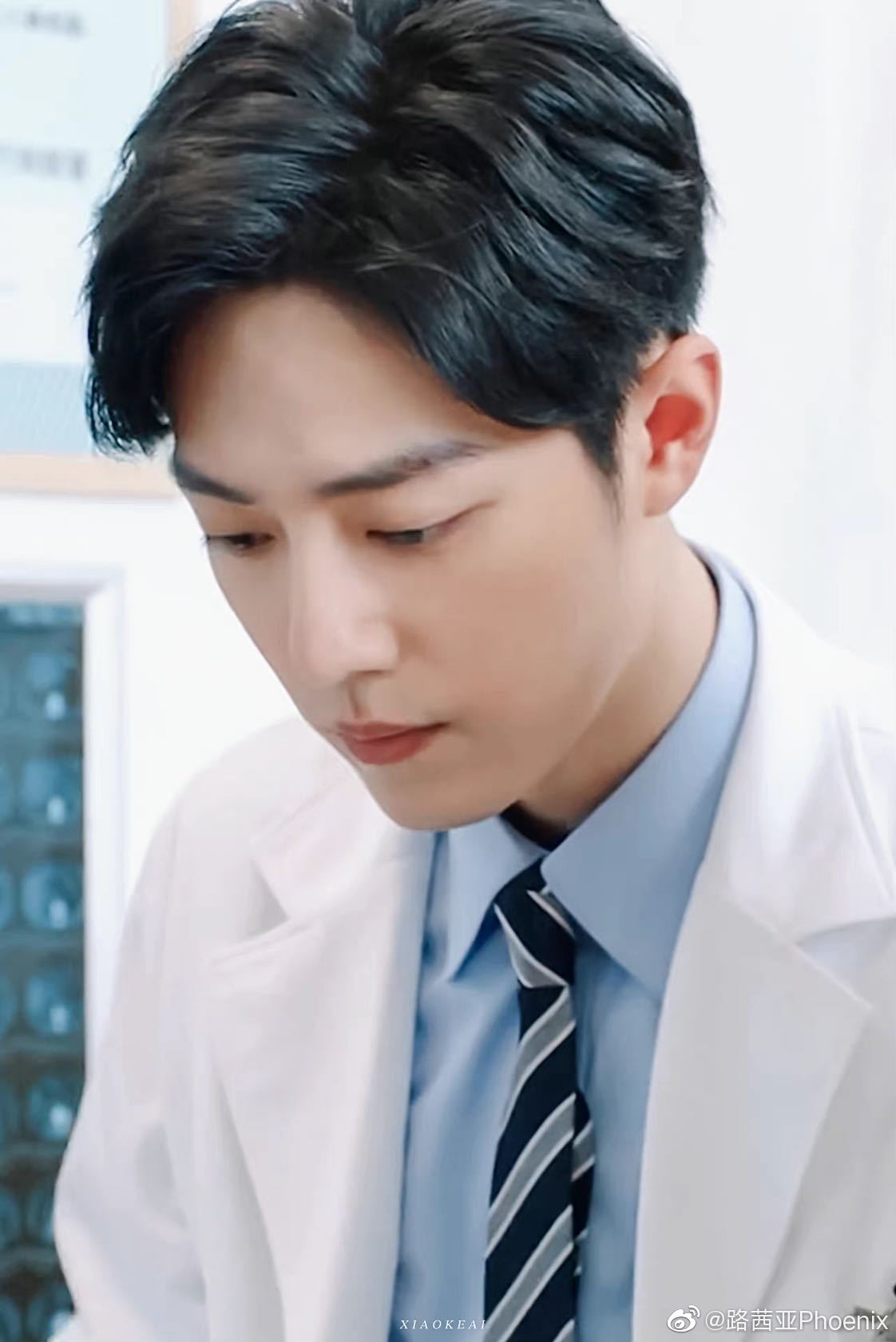 Xiao Zhan and Gu Wei: The Son of "Pain" Born in the "Sweet" Era - iNEWS