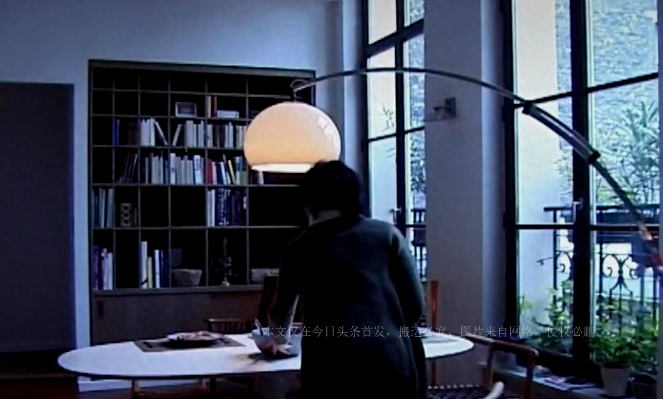 Maggie Cheung suddenly updated her news, cooking in a mansion without ...