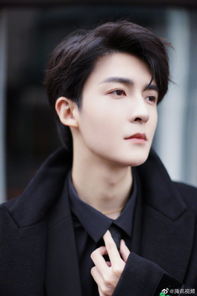 11.29 Picture: Gong Jun, Guan Xiaotong, Tang Jiuzhou, Ren Min, Zhang ...