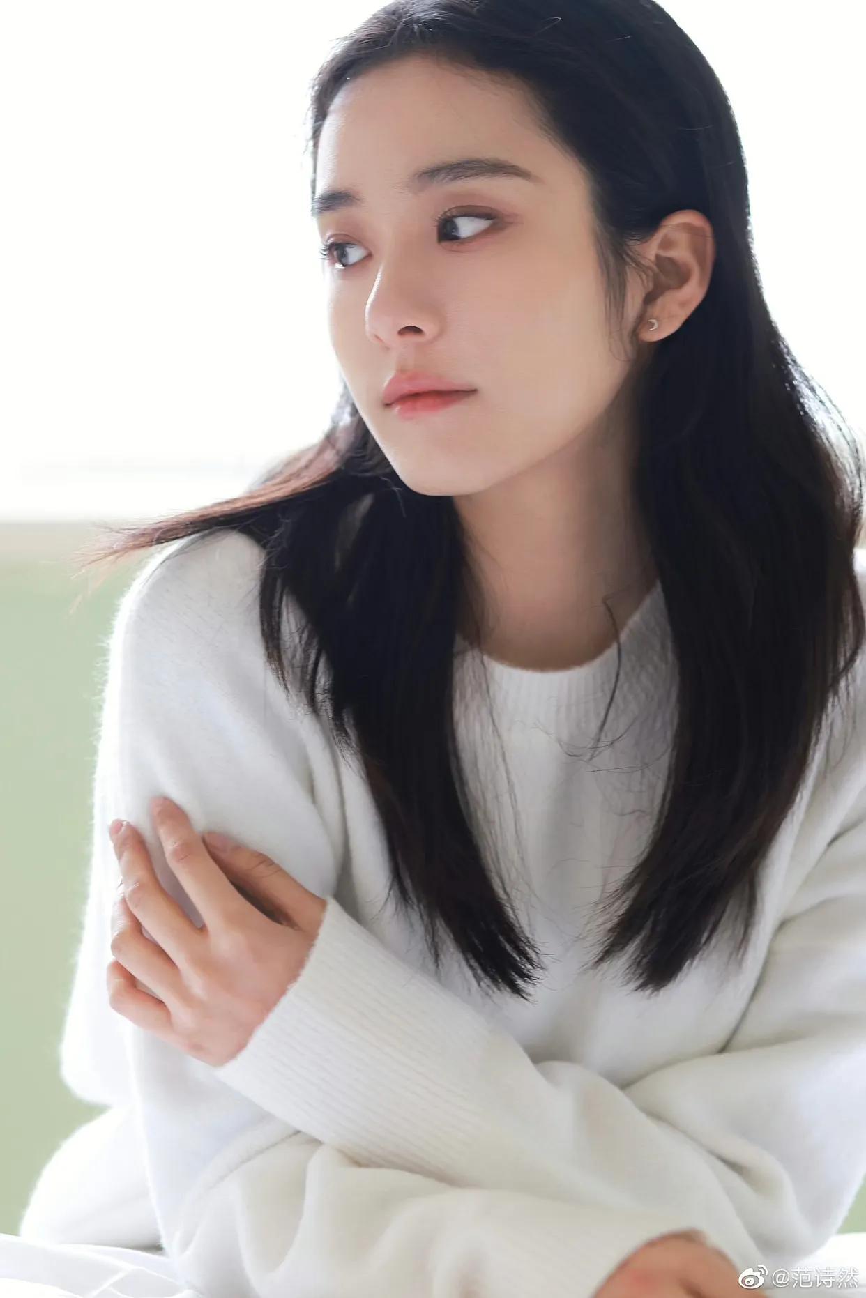 Fan Shiran's beautiful picture collection, charming look makes people ...