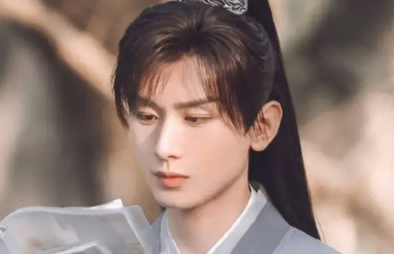 Cheng Yi: Known as the "Prince of Huan Rui", he became famous after ten ...