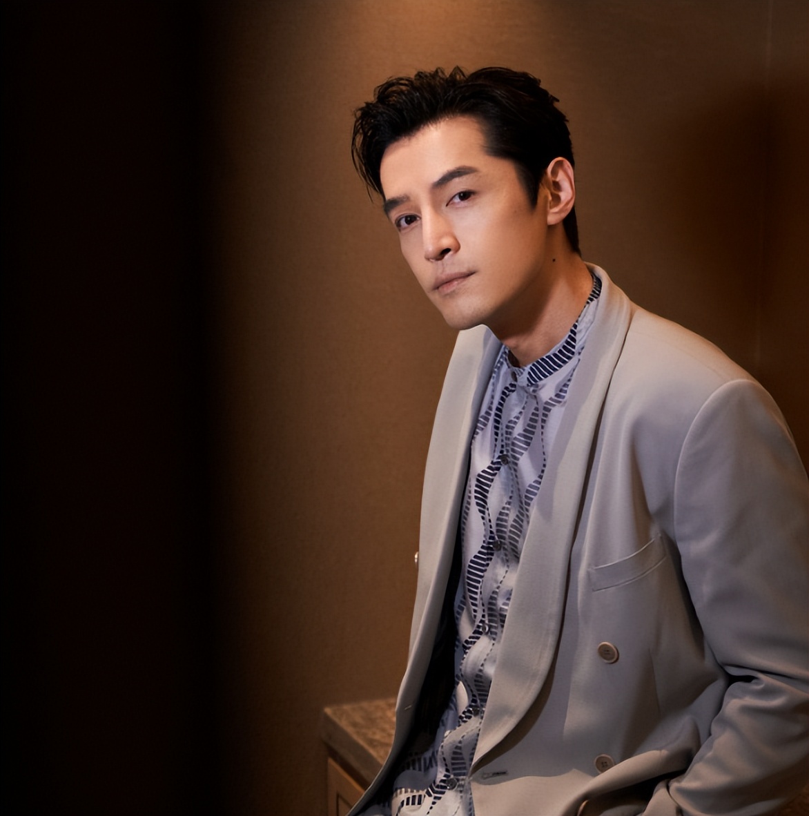 Chen Chen: He and Hu Ge are friends in the circle, and they attended ...