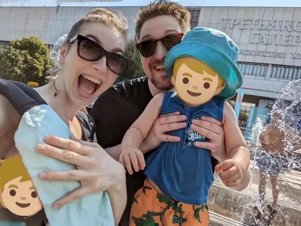 Putin grants Snowden Russian citizenship, sparks online debate - iNEWS