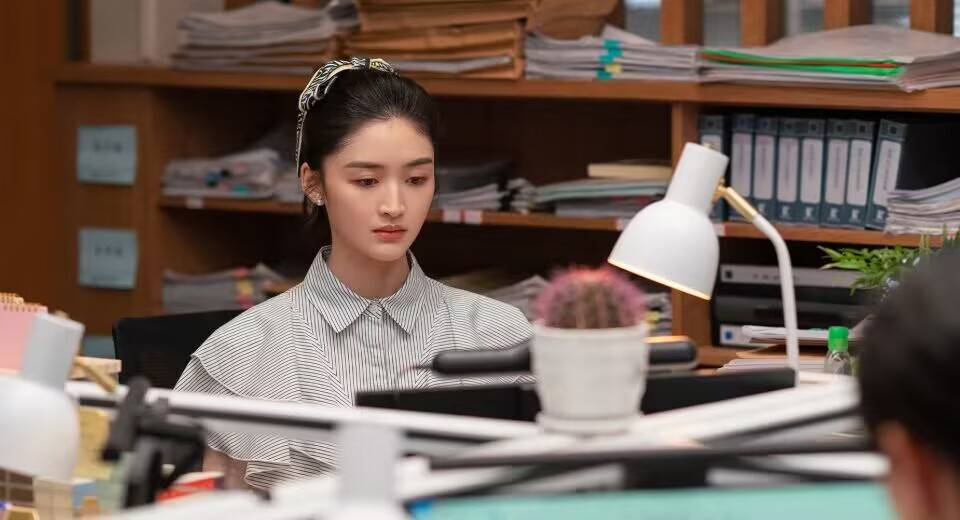 "Ordinary Road": Compared with the heroine who is as thin as a paper ...