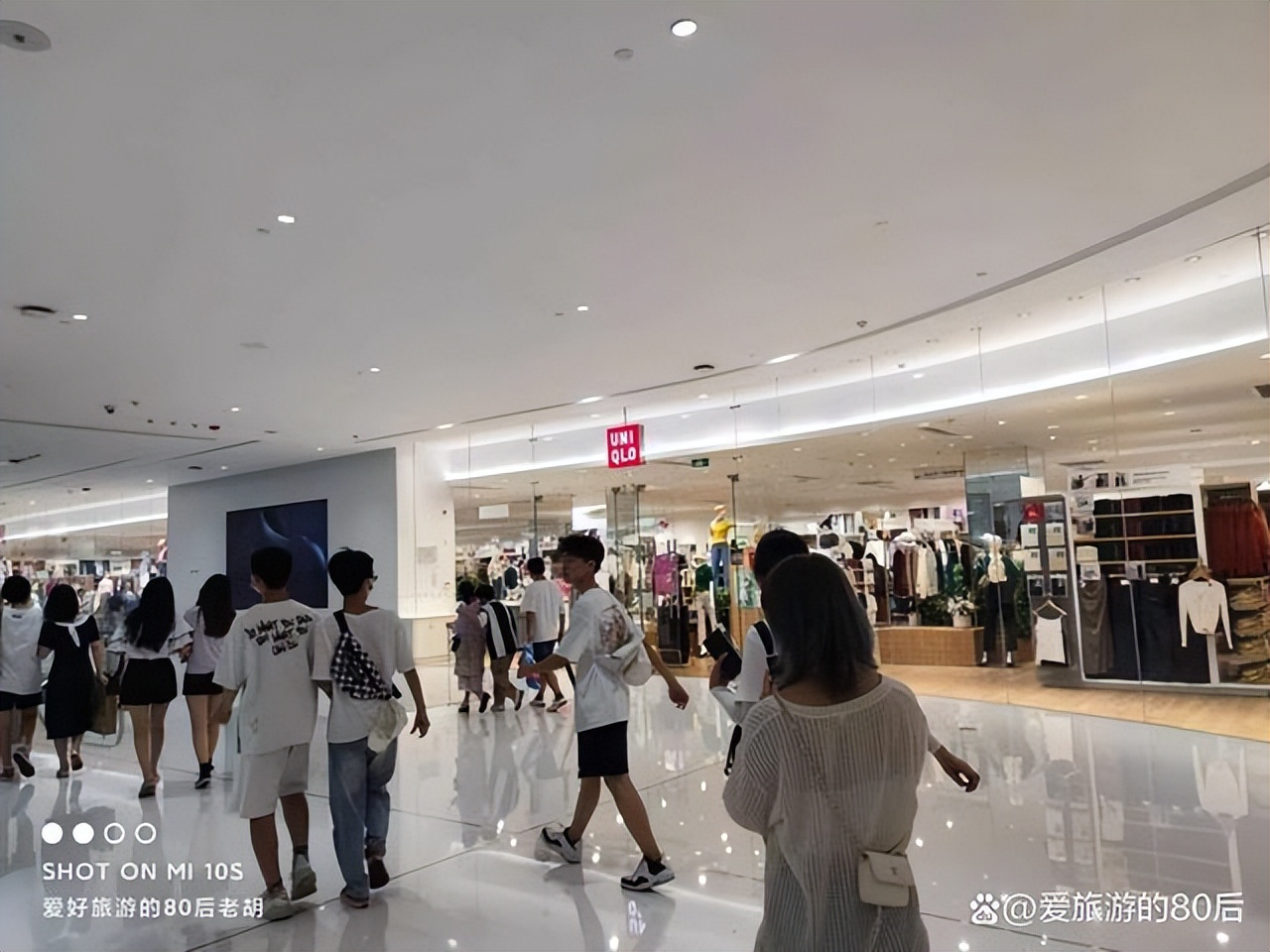 Changsha's high-end shopping malls, many foreign tourists come here ...