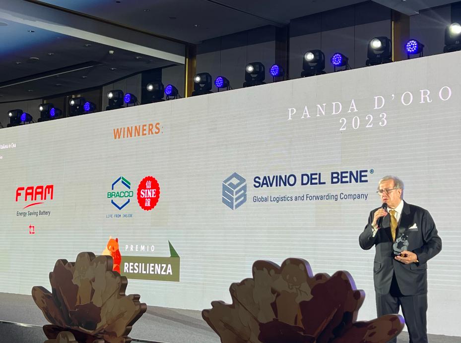 FAAM China won the Italian Golden Panda Perseverance Award - iNEWS