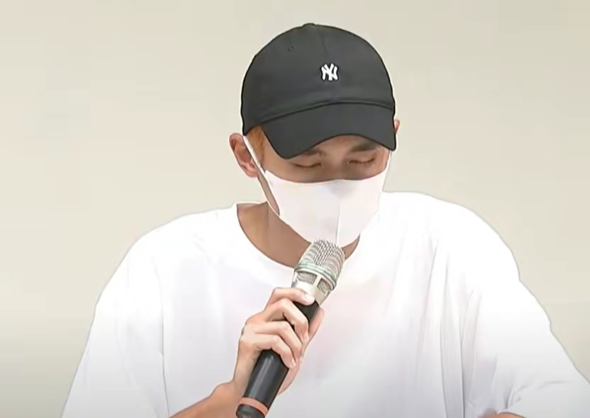 Aaron Yan raided Qiu Yaole's press conference to apologize to him, then ...