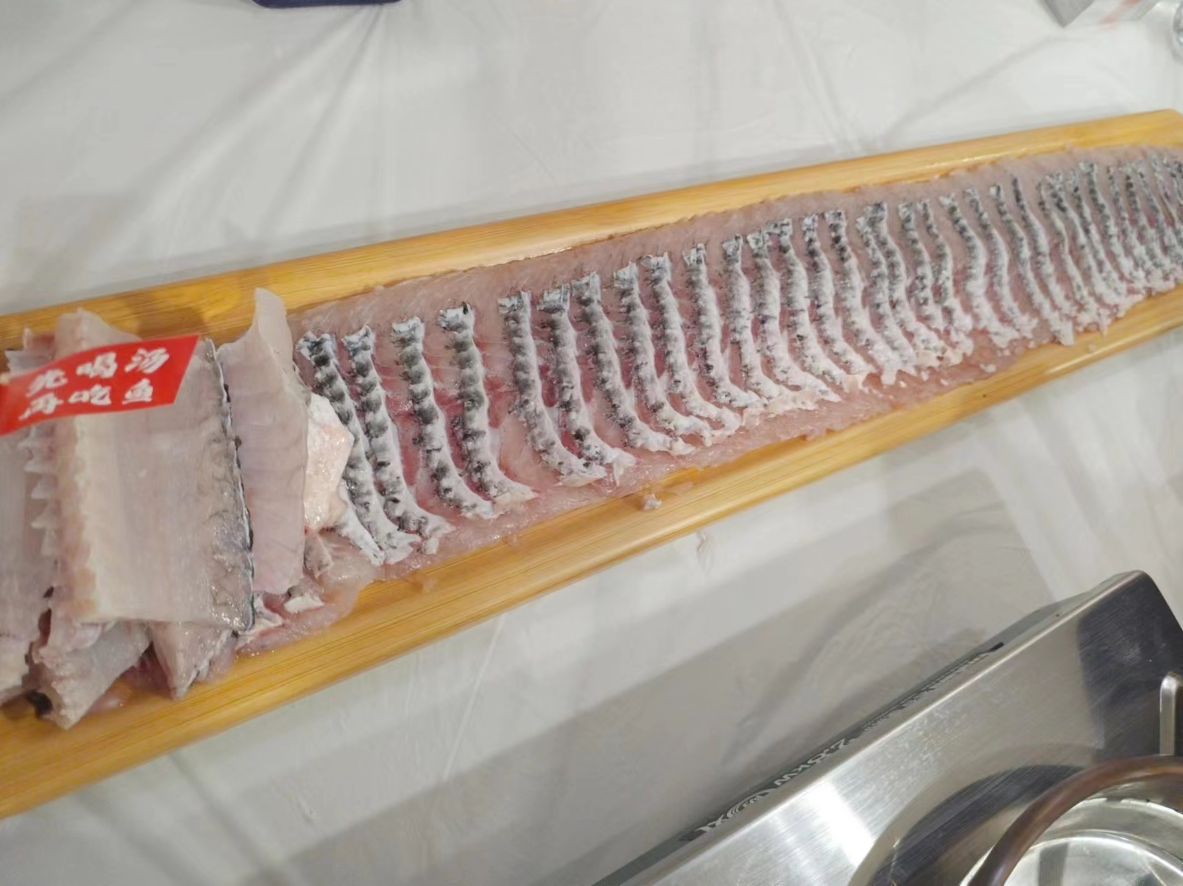 Xin Shi Ji: Daxiu live fish stall, only live fish here - iMedia