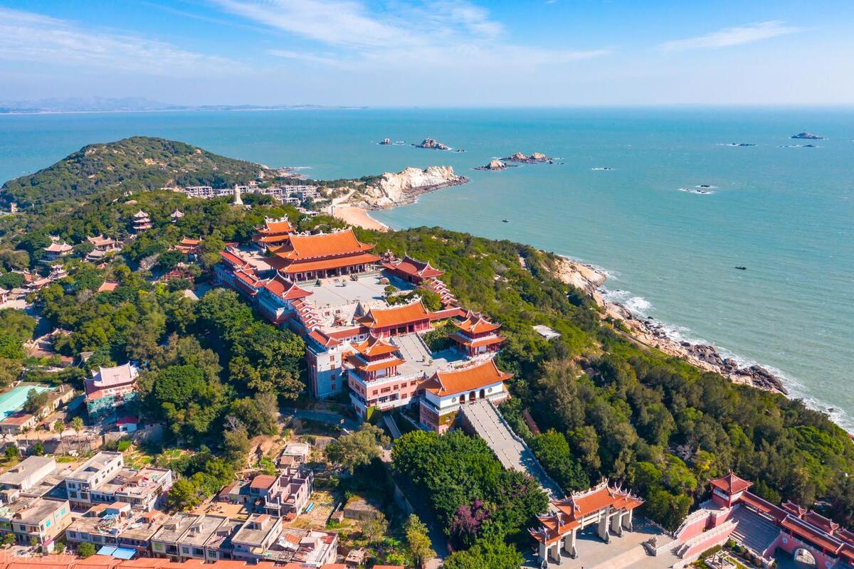 Master Hongyi: Not fighting is compassion, not arguing is wisdom. Only ...