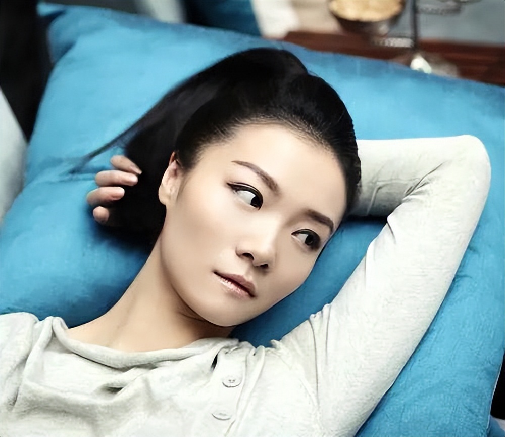 Qi Xi: Went to the Spring Festival Gala at the age of 17, got married ...
