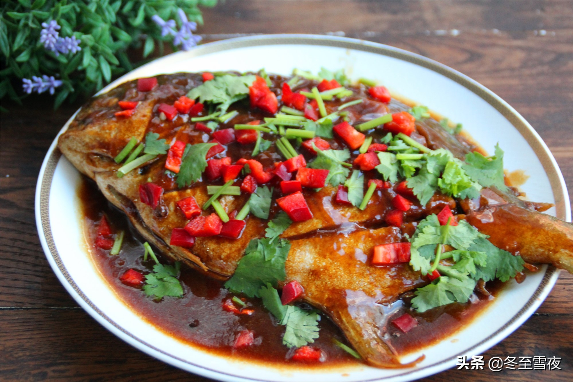 How to make braised golden pomfret delicious?Teach you some tricks, the ...
