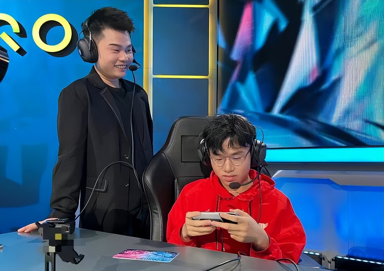 XYG Shame 1, eliminated by EDGM!"Close the door and beat the dog" became a joke, and all 18 ...