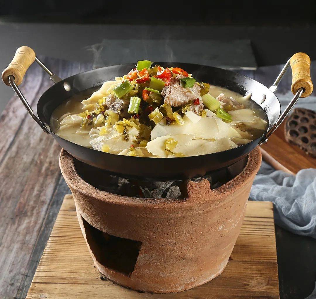 Fall in love with winter, starting from "Suichang Wind Stove Banquet ...