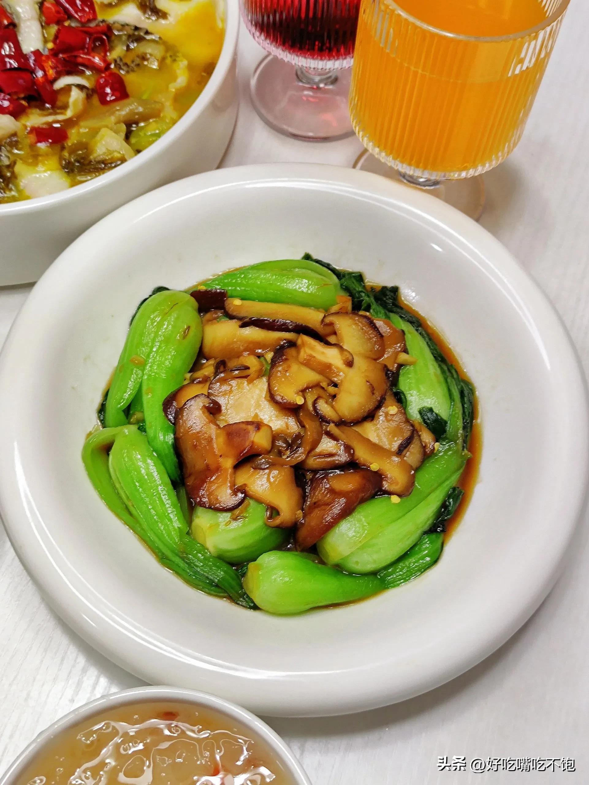 Boiled pork slices + fried squid with garlic moss, it's the most ...