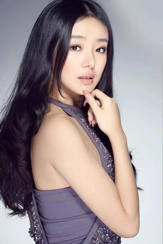 Han Hee Jung is so pretty - iNEWS