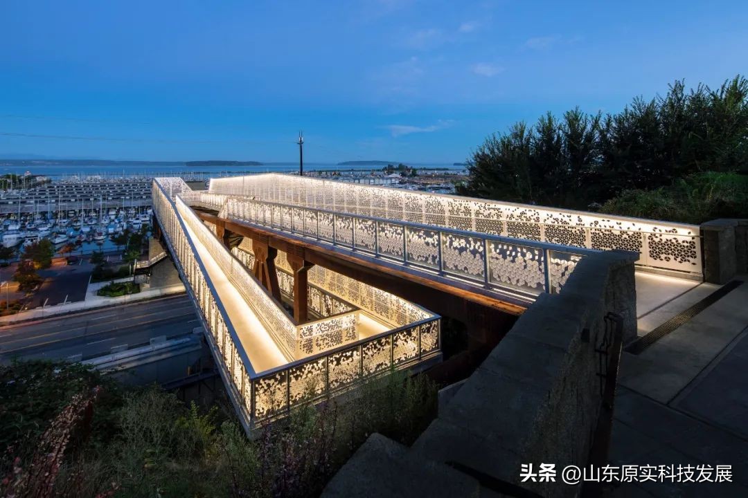 Grand Avenue Park Bridge Lighting Design Case Sharing - iNEWS