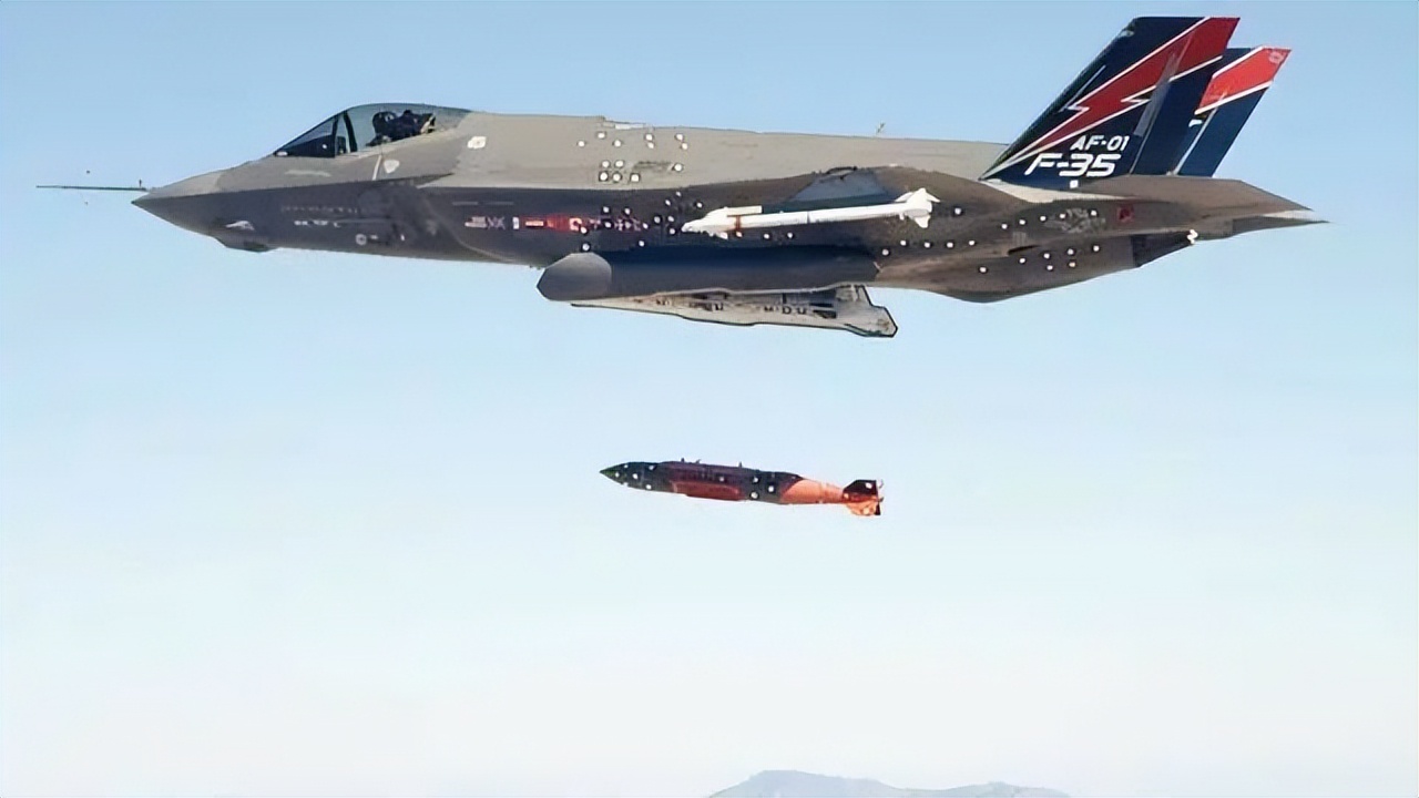 Made in America - B61-12 mini-nuclear weapons will be used in 'first ...