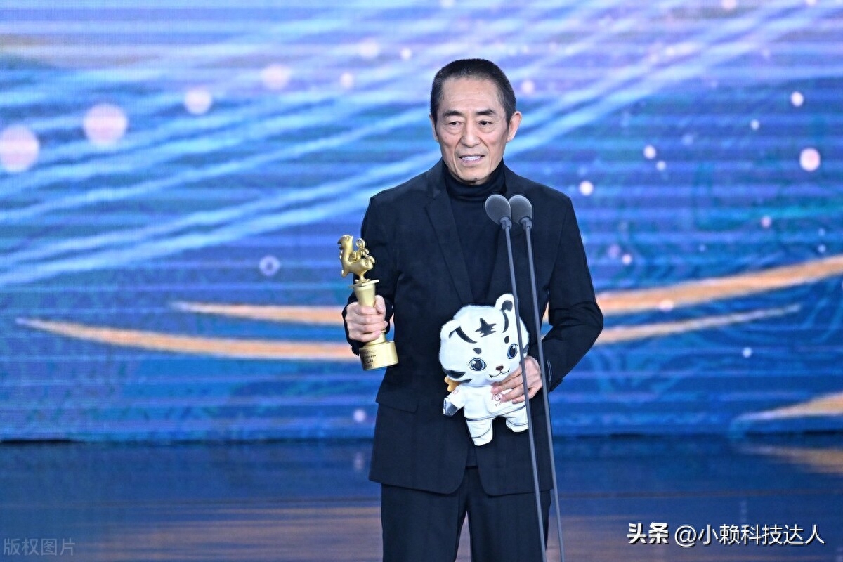 Zhang Yimou, who has a "turbulent love history", publicly declared: The ...