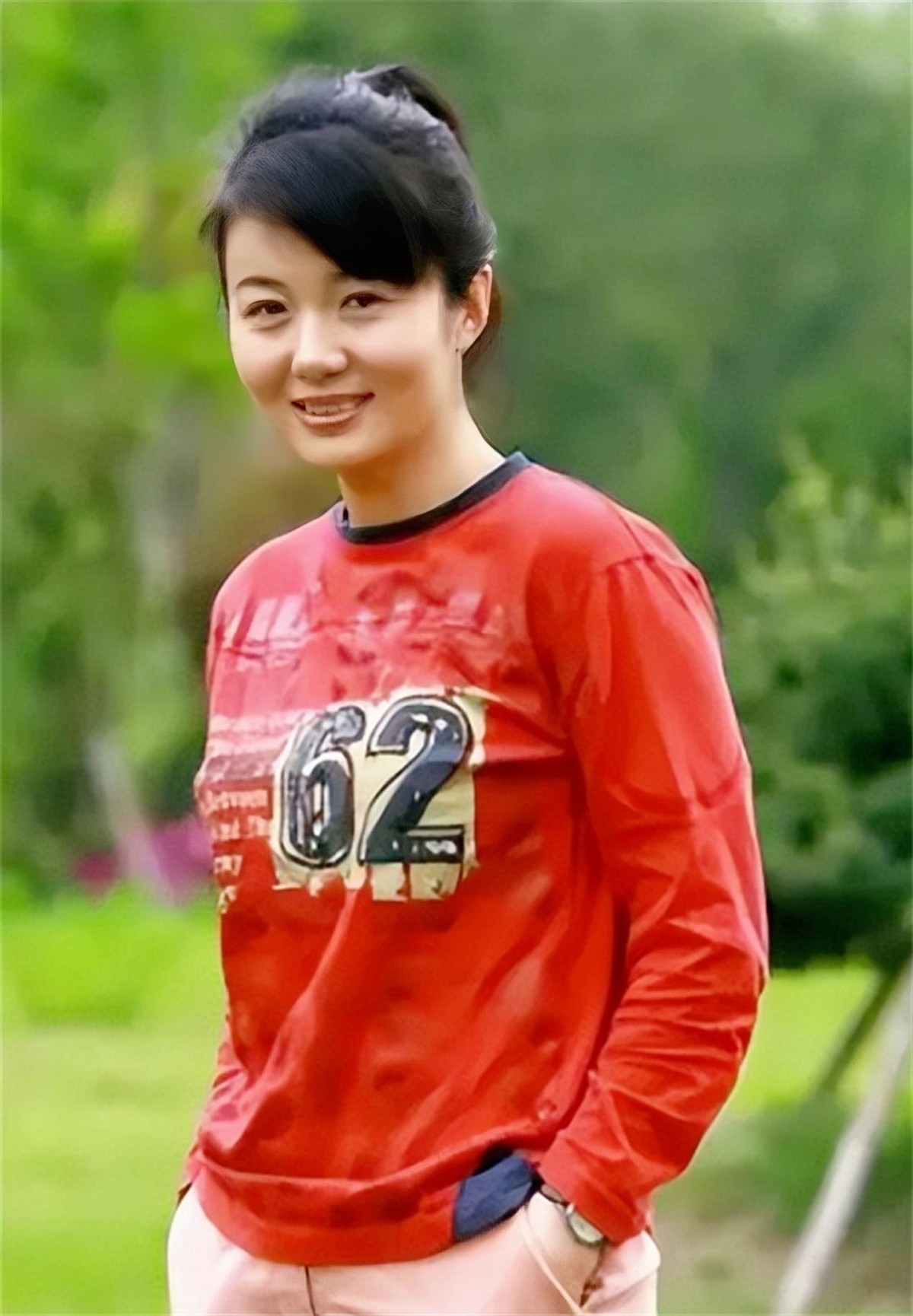 After divorcing Zhao Jun, Du Zhiguo, who brought his son to the second ...