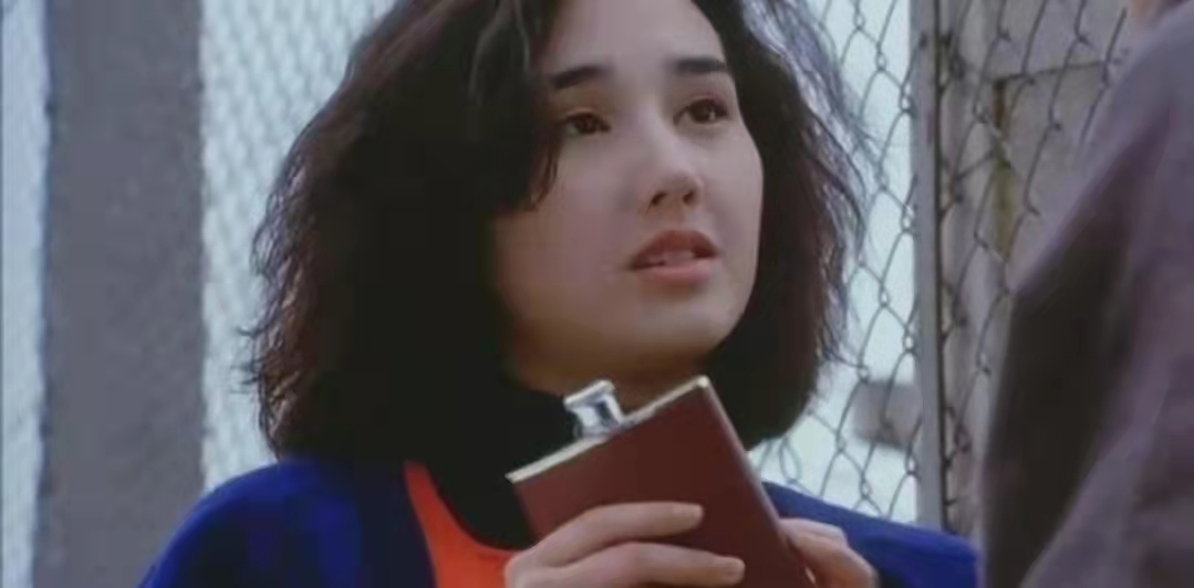 Great looking!The daughter of Hong Kong film goddess Bai Annie showed her dancing skills in the ...