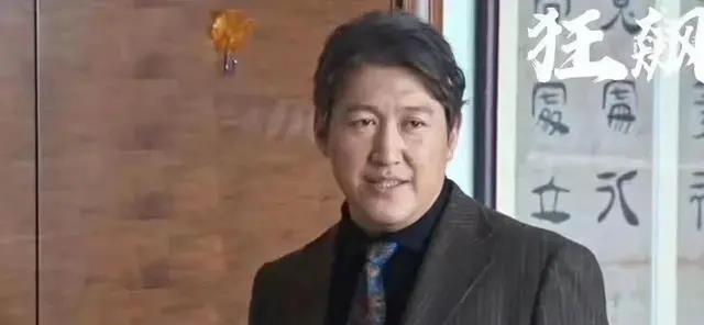 A mysterious male protagonist is born, and the mystery of Mr. Yan's obsession is revealed! - iMedia