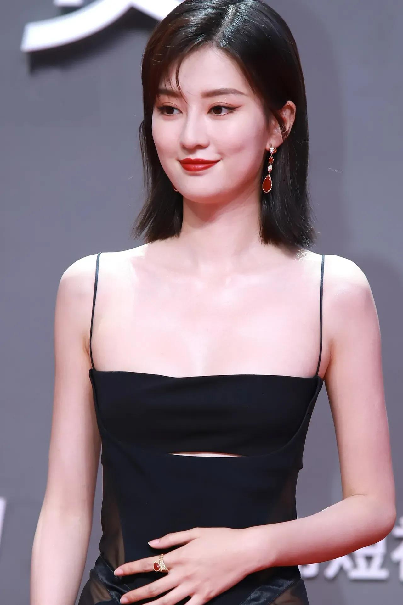 Qiao Xin is in good shape - iNEWS