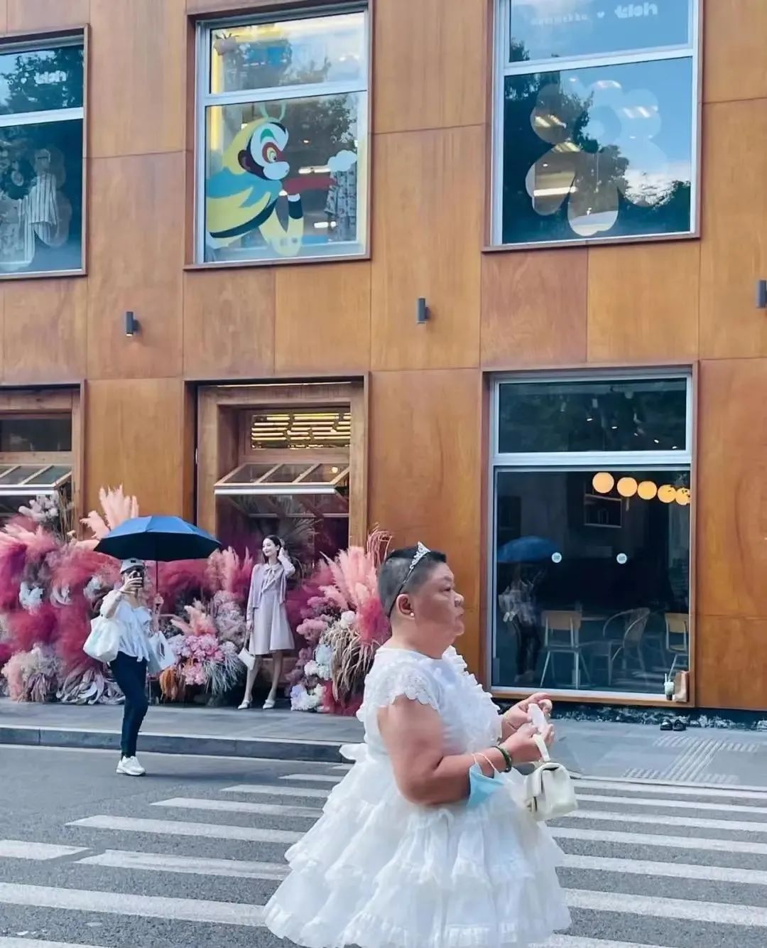 The most "ugly" street photo on Anfu Road in Shanghai reveals the ...