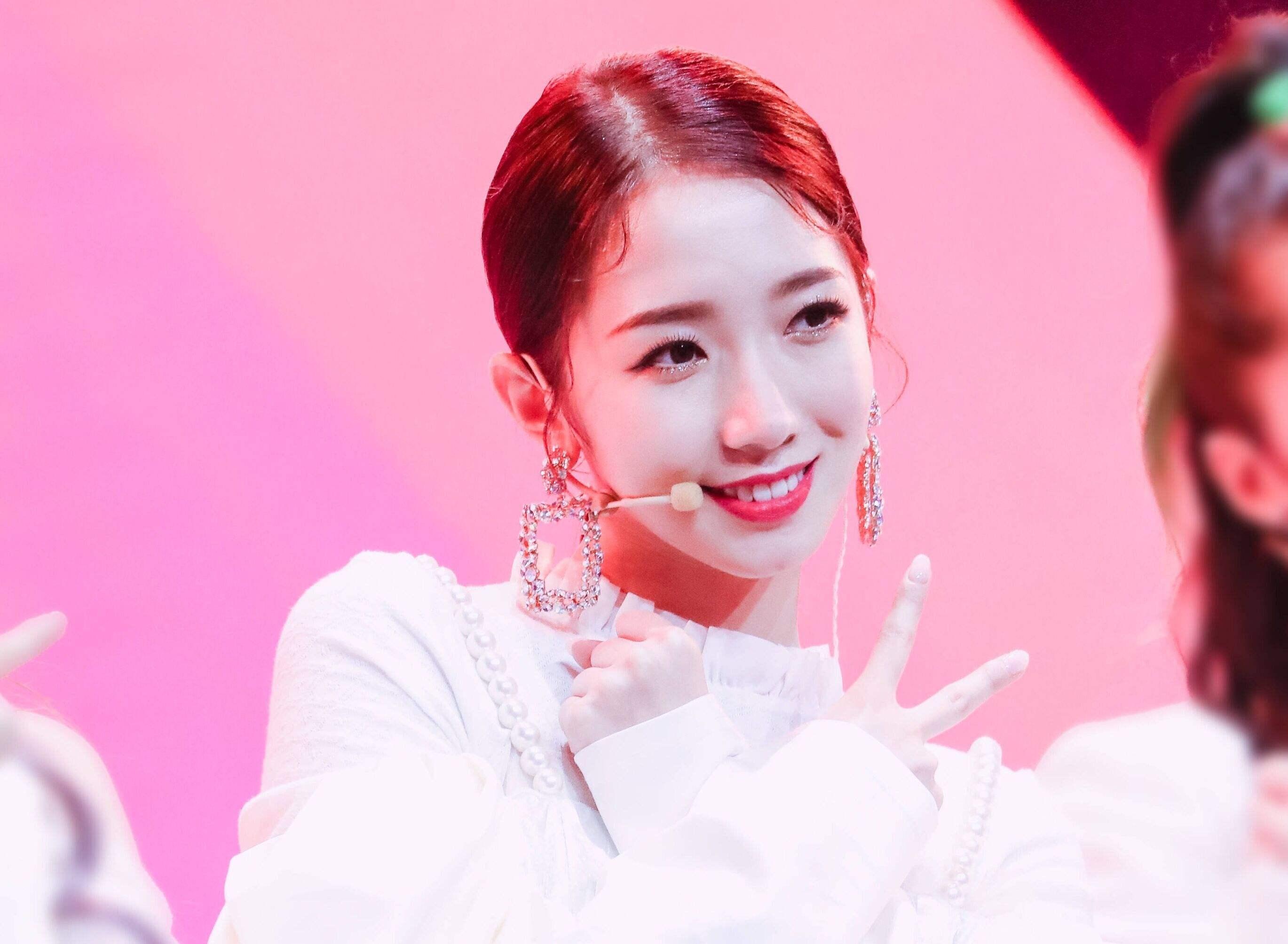 Cheng Xiao, Mei Qi, and Xuan Yi officially left Cosmic Girls, and the ...