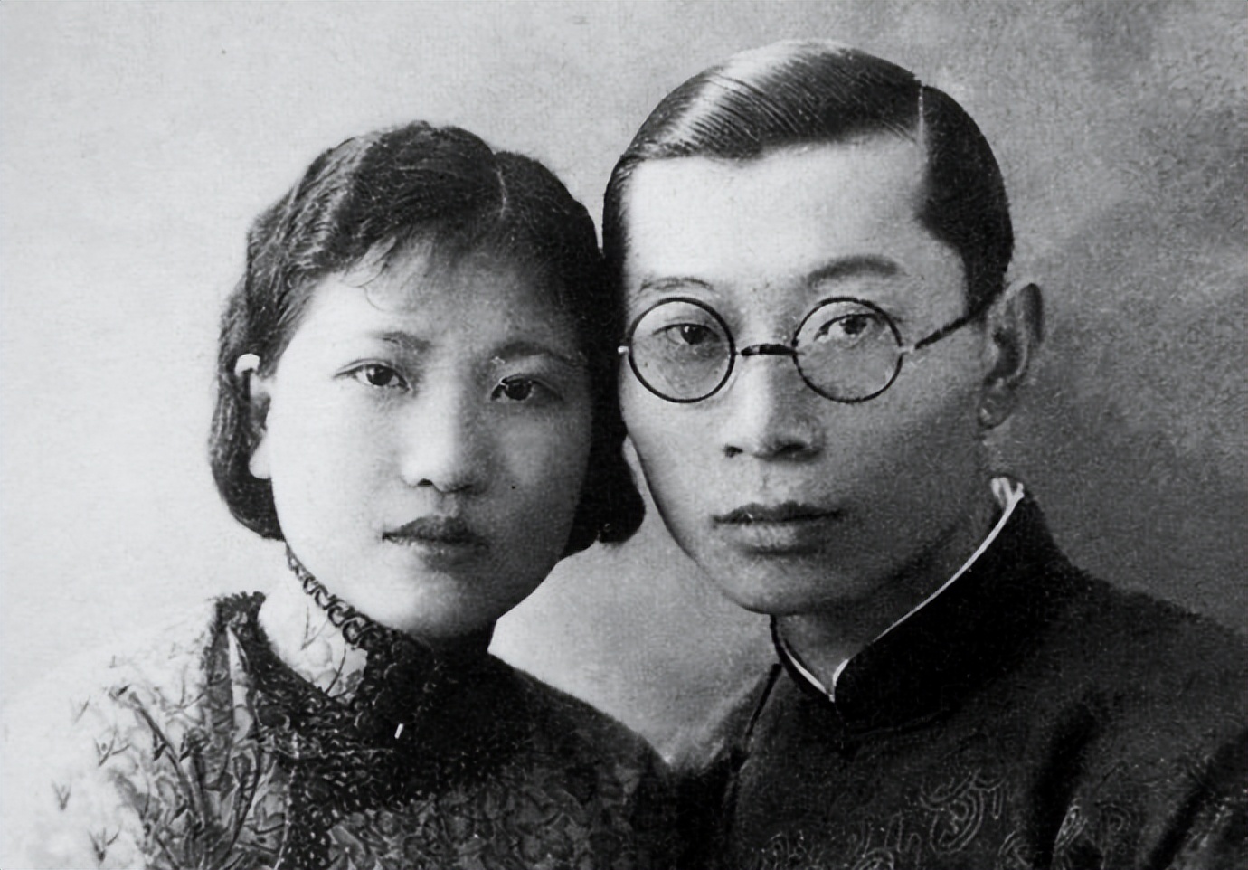 The strange woman caused trouble to protect Fu Lei's ashes. She was ...