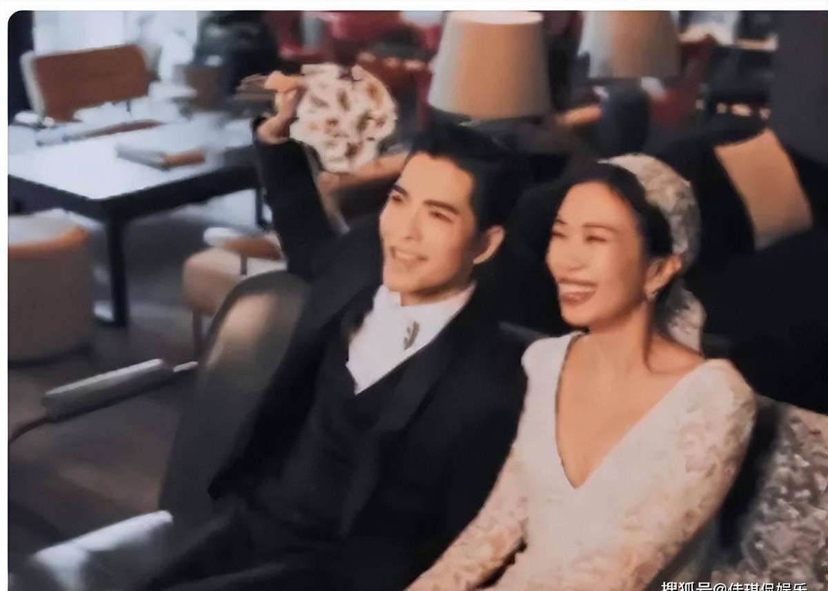 Jam Hsiao and Julia Lin got married today, revealing wedding photoshoot ...