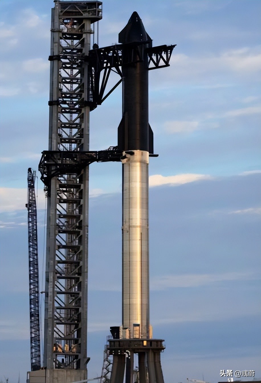 I didn't expect the SLS moon landing rocket to be an "Adou who can't ...