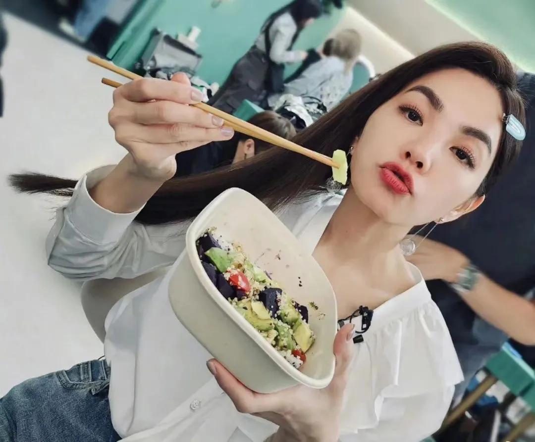 Ella washed Bai Tian Hebe? - iNEWS