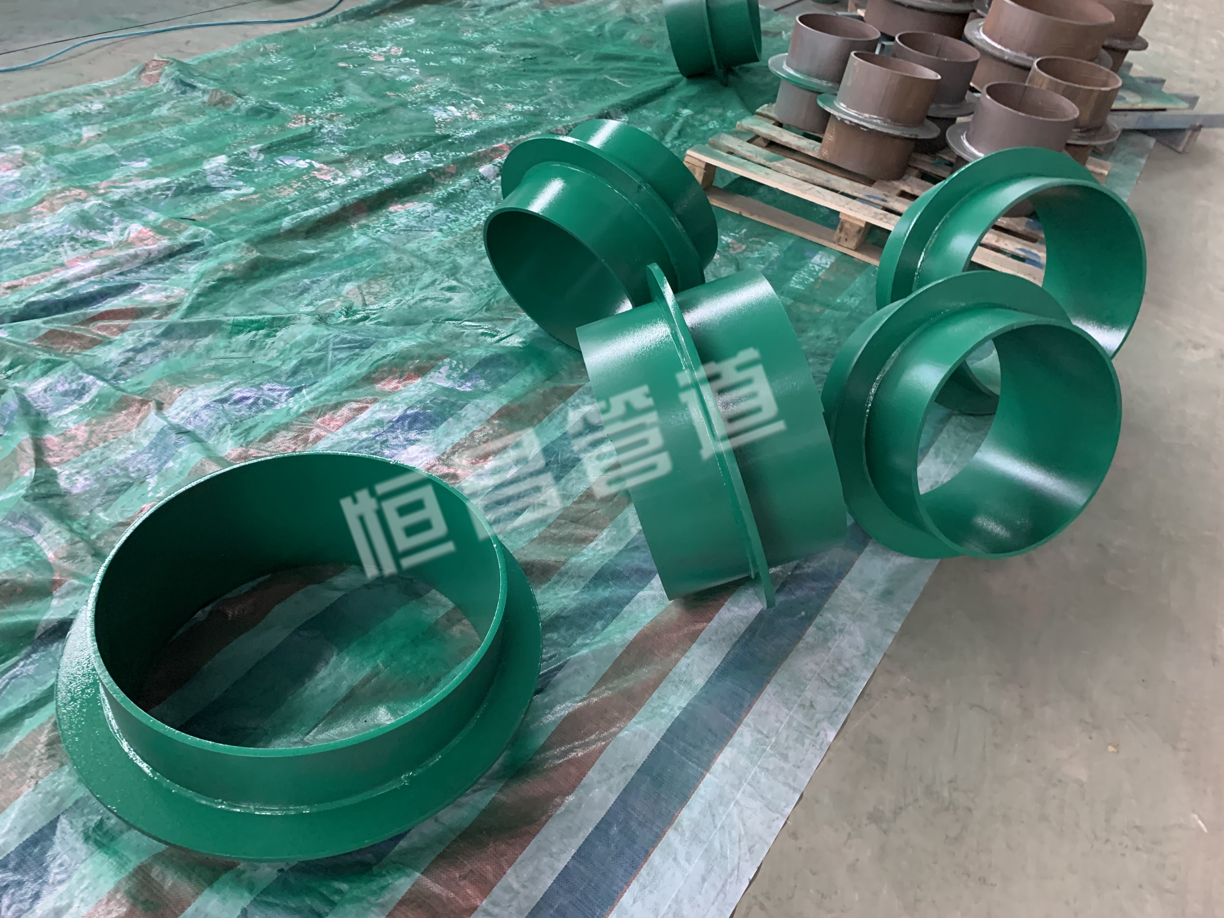 What are the structural characteristics of the embedded waterproof ...