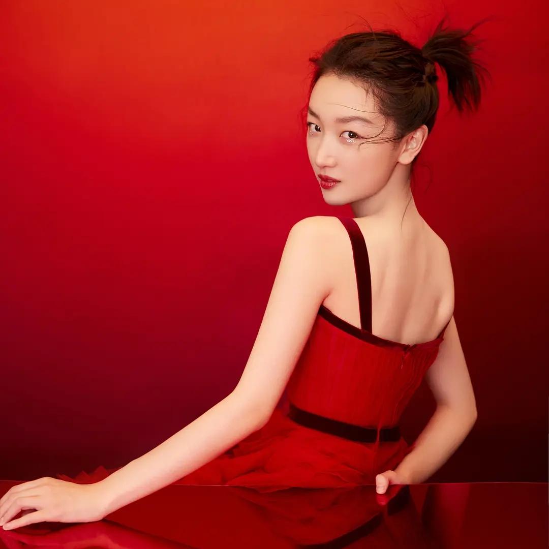 With a mediocre appearance and shriveled body, but fashion resources ...