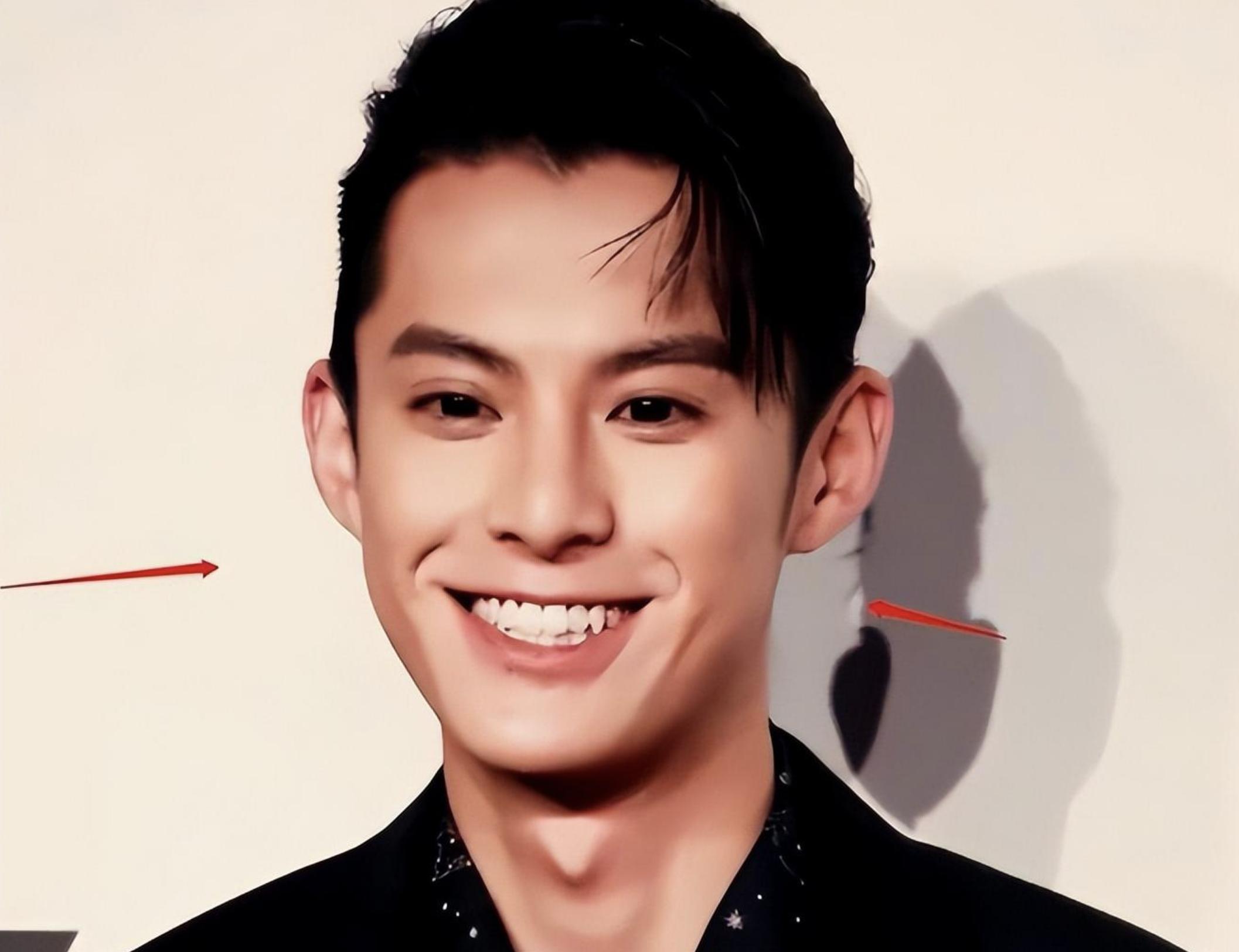 The truth of the "perfect male god" was revealed, with a bumpy face and ...