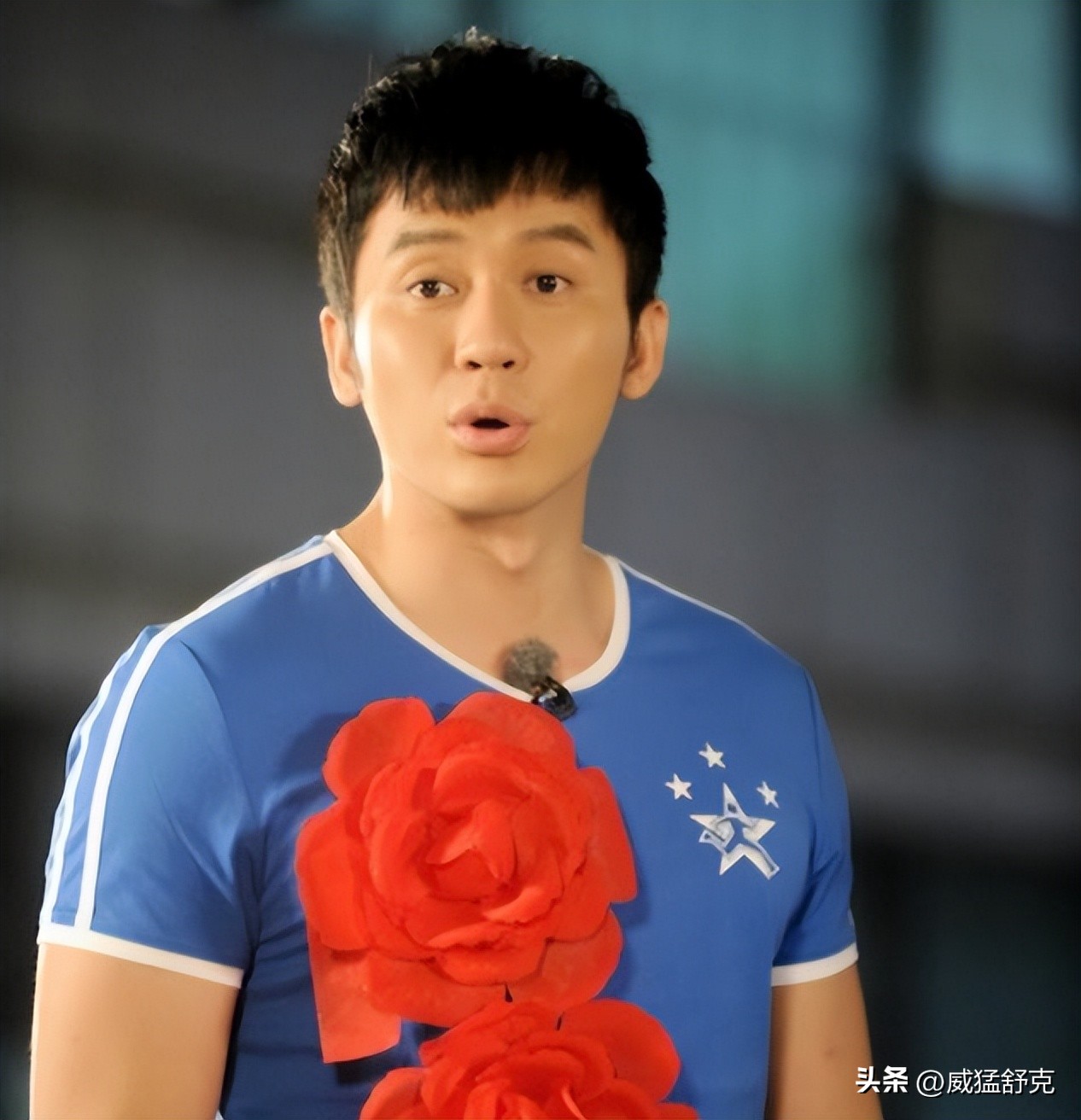 Feng Xiaogang angrily criticized Li Chen for "getting out of the entertainment industry." Li ...