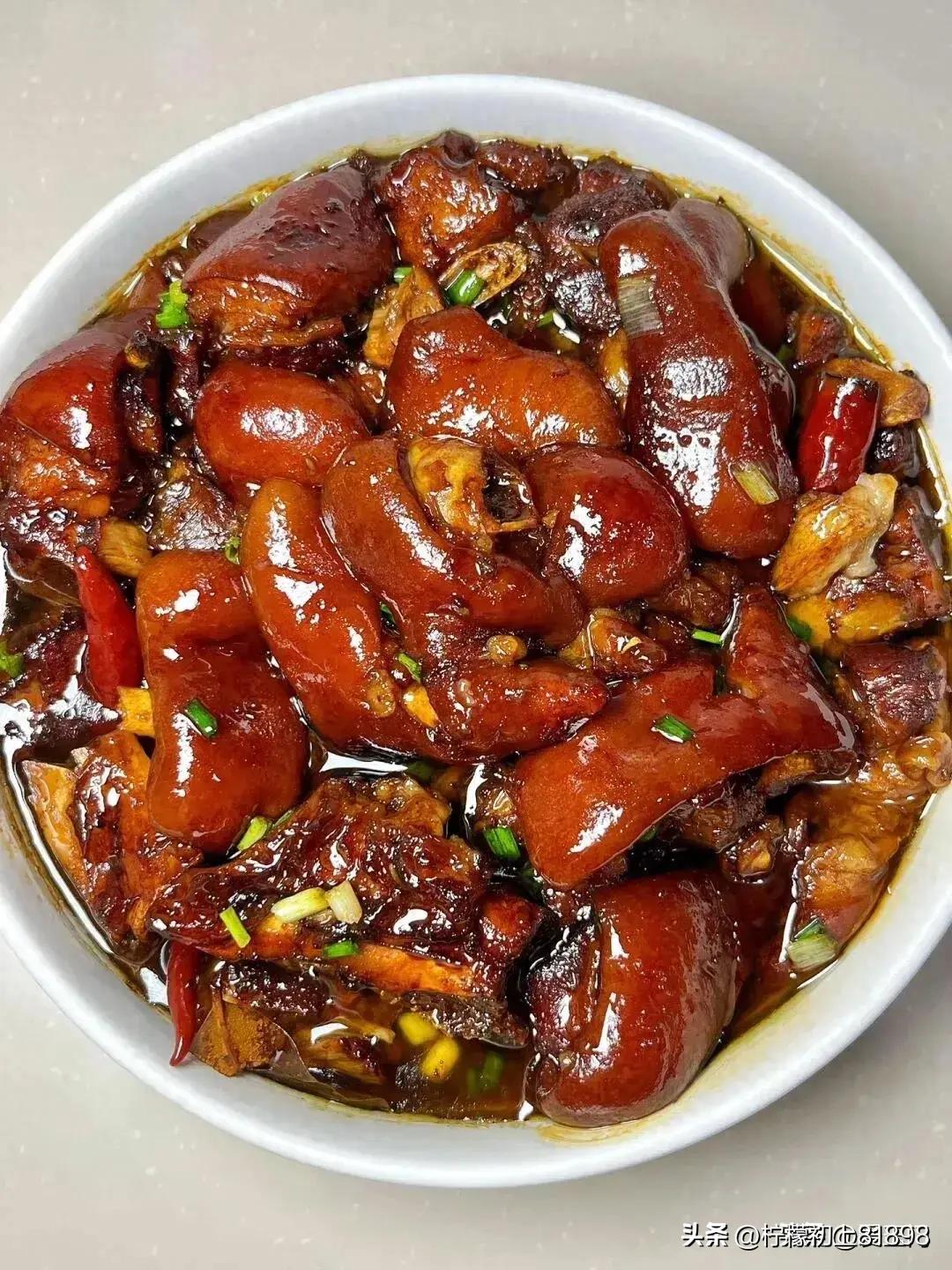 Six ways to cook pig's trotters that adults and children love to eat ...