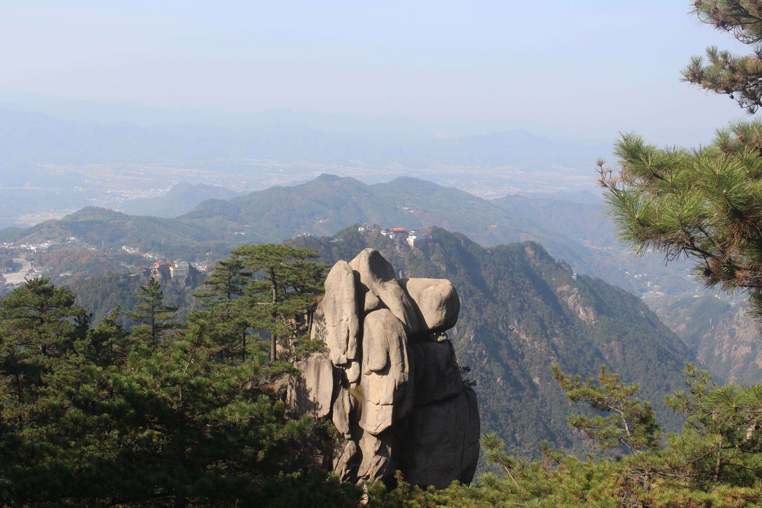 Mount Jiuhua, one of the four famous Buddhist mountains in China - iNEWS