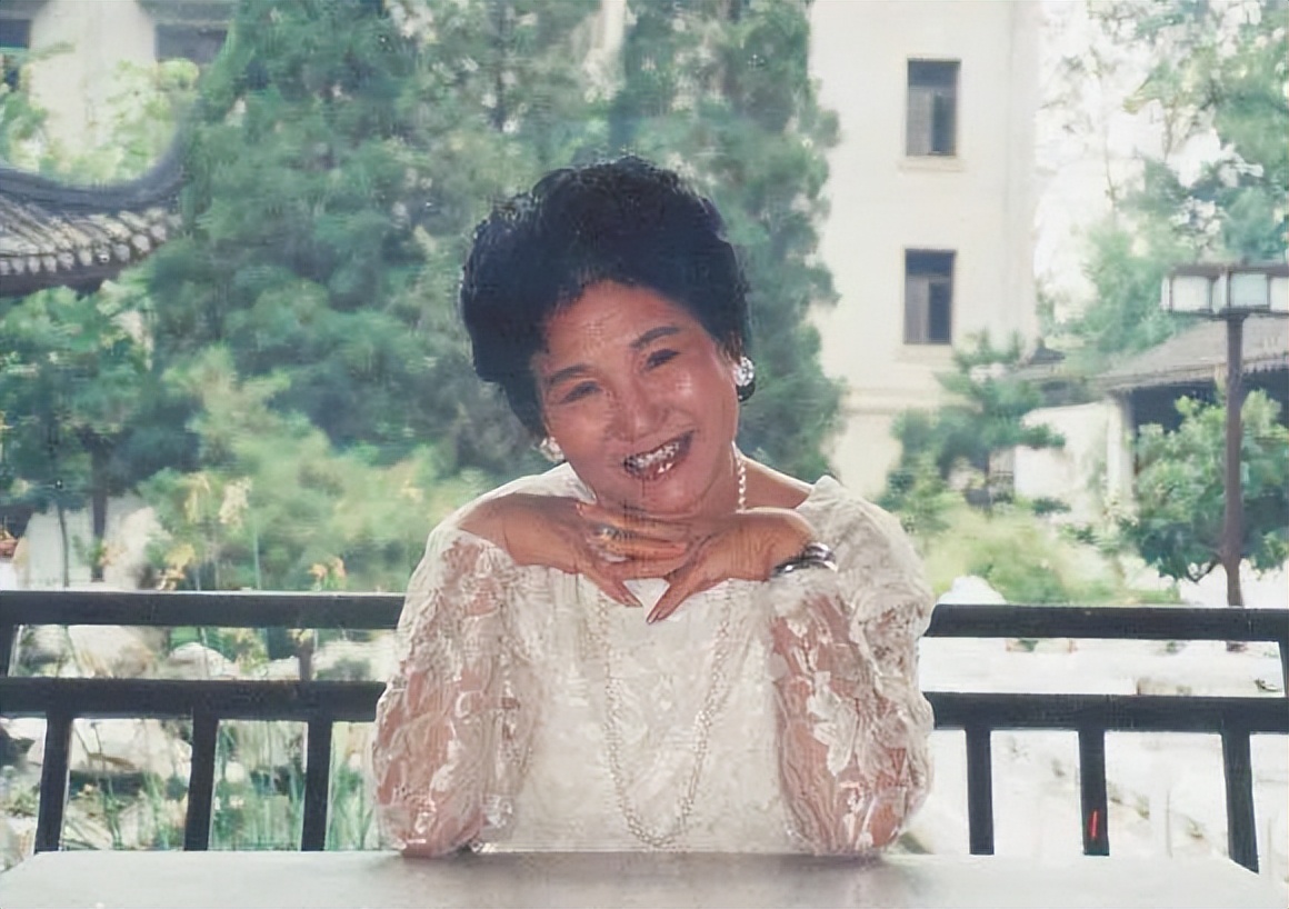 Zhao Lirong: lost her husband at the age of 32, lost her daughter at ...
