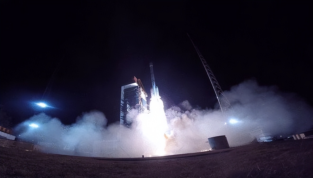 The miracle of rocket encountering water spray revealed - iNEWS