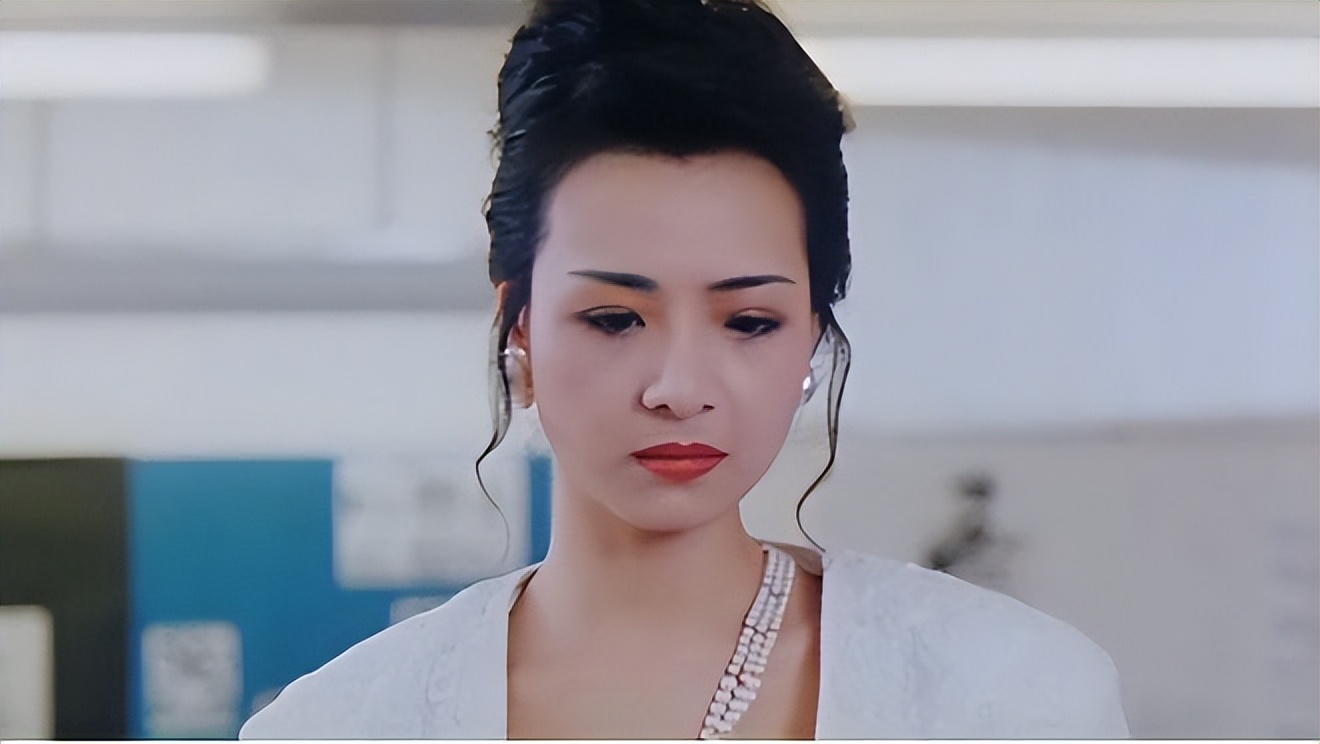 「港片波霸」葉子楣：18歲妖媚撩人，靠身材爆紅，巔峰時為愛隱退 - 頭條匯