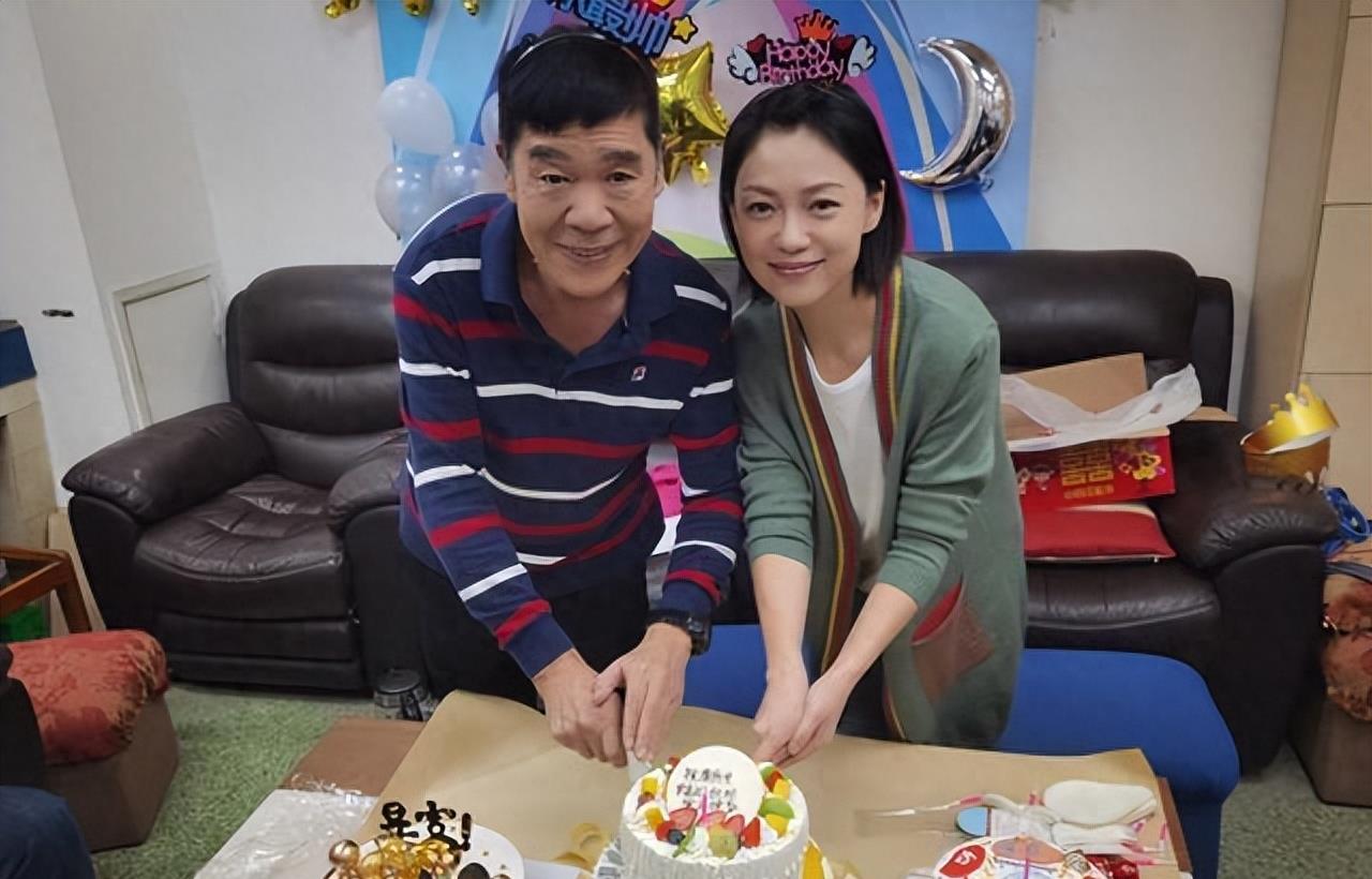 The 47-year-old "Xianglan" Ding Ling is still young, and the era of the ...