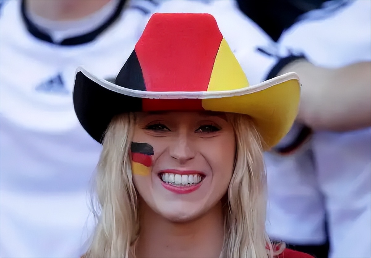 Germanic, Aryan, Anglo-Saxon, what is the relationship between the ...