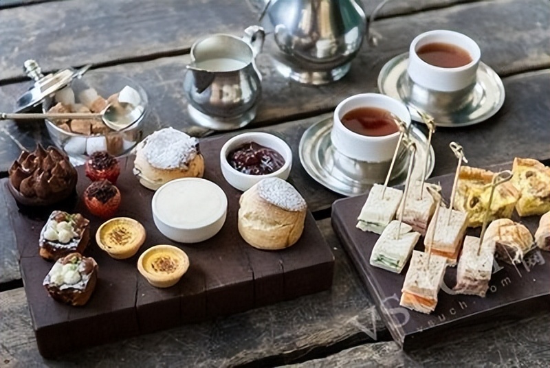 What changes has British tea culture experienced? What kind of ...