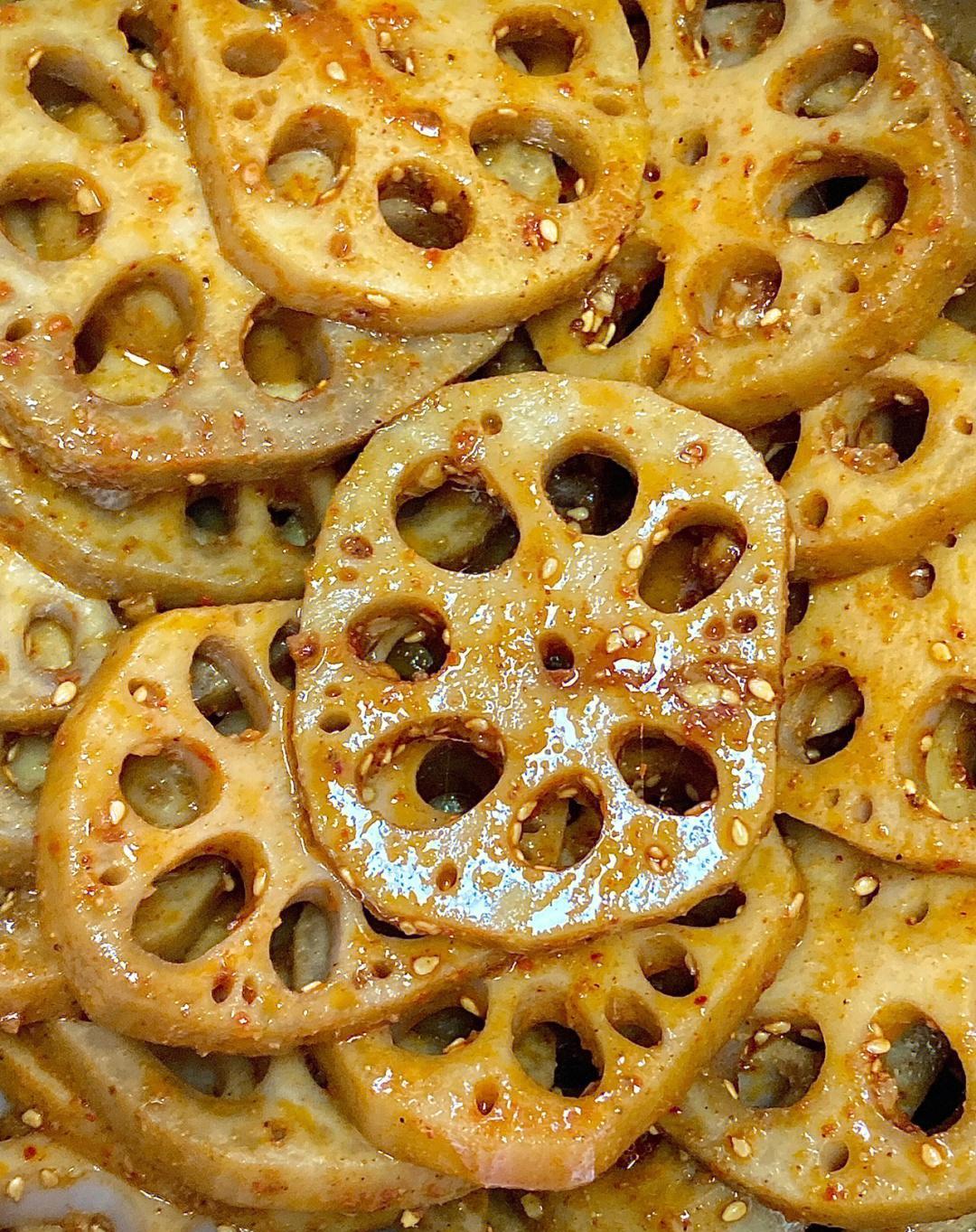 This cold lotus root slices is nutritious, delicious and refreshing ...